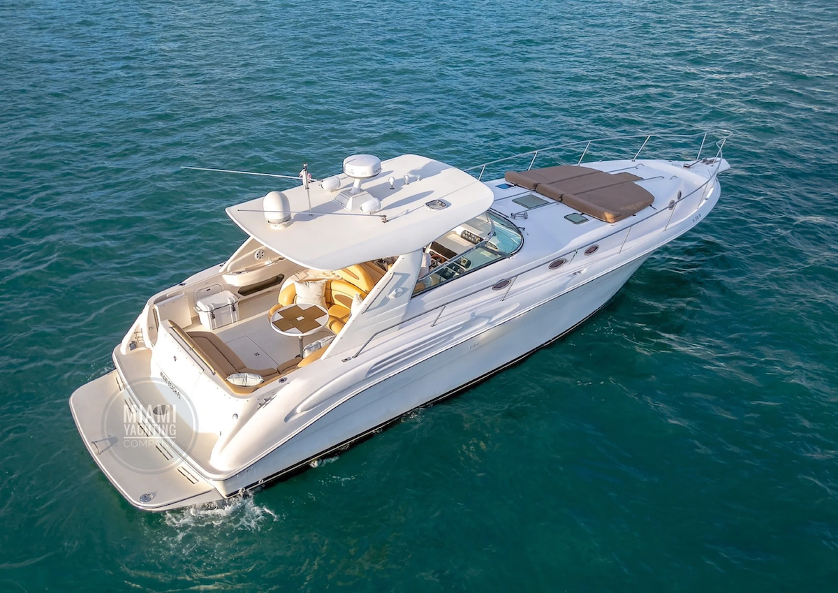 Miami Yacht Charters: More Luxurious Than You Think | Miami Dream Life ...